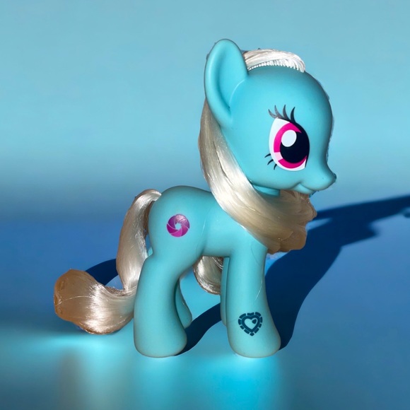 My Little Pony | Accessories | 20 My Little Pony Photo Finish Explore ...
